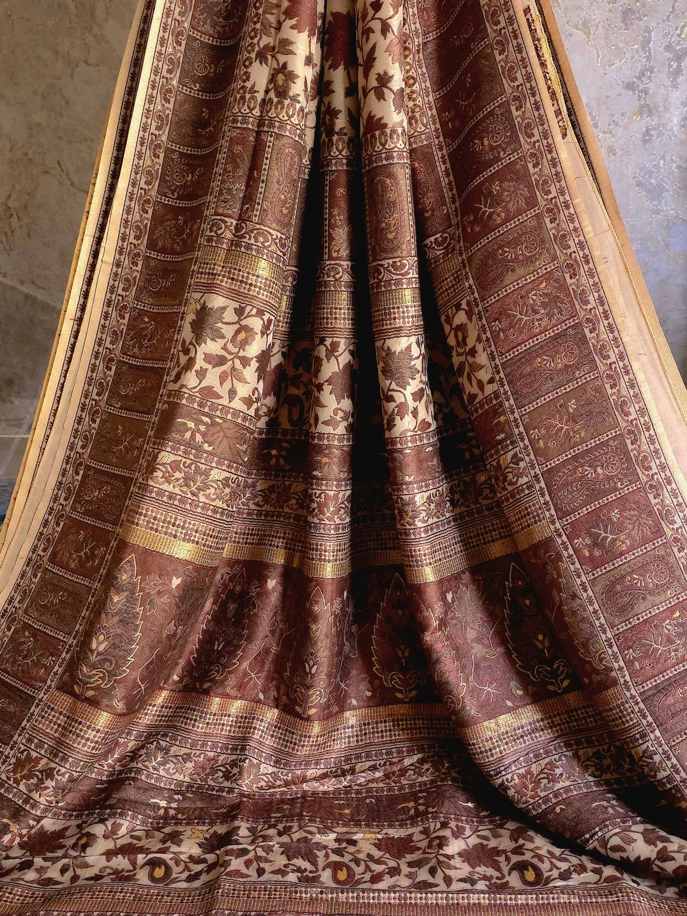 Parajika - Brown Monochrome : Authentic Kashmiri Saree - Oagh India