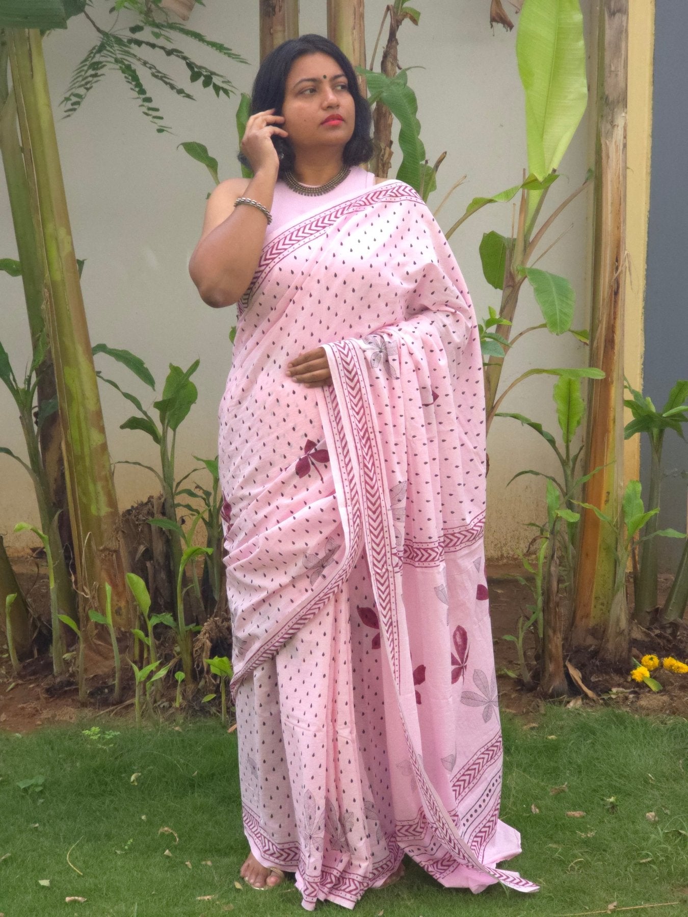 Phoolwari : Bagru Handblocked Pure Cotton Saree - Oagh India